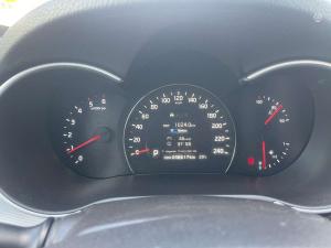 Pelēks Kia Sorento 2014 Kauņa, ar dzinēja tilpumu 2.20 L un nobraukumu 248 tūkst. km par 8950 €, foto 21 vietnē AUTOMOTO.COM.LV