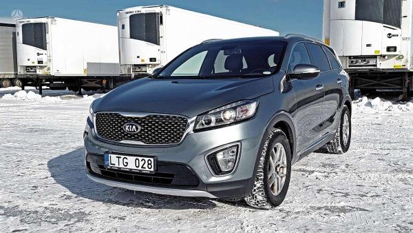Pelēks Kia Sorento 2015 Viļņa, ar dzinēja tilpumu 2.20 L un nobraukumu 204 tūkst. km par 13990 €, foto 2 vietnē AUTOMOTO.COM.LV