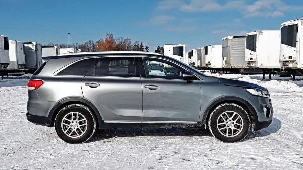 Pelēks Kia Sorento 2015 Viļņa, ar dzinēja tilpumu 2.20 L un nobraukumu 204 tūkst. km par 13990 €, foto 7 vietnē AUTOMOTO.COM.LV