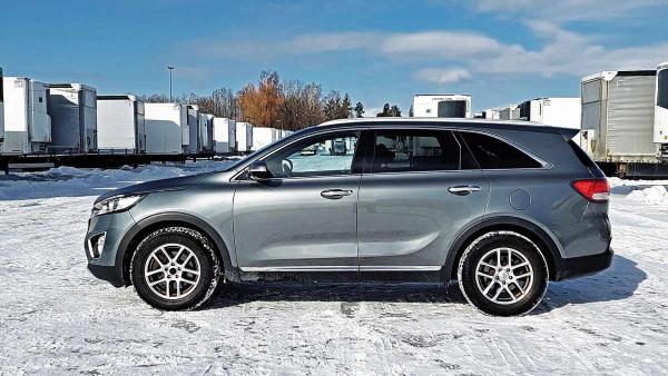 Pelēks Kia Sorento 2015 Viļņa, ar dzinēja tilpumu 2.20 L un nobraukumu 204 tūkst. km par 13990 €, foto 8 vietnē AUTOMOTO.COM.LV