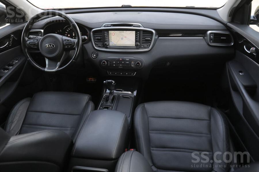 Pelēks Kia Sorento 2015 Rīga, ar dzinēja tilpumu 2.20 L un nobraukumu 156 tūkst. km par 16990 €, foto 7 vietnē AUTOMOTO.COM.LV