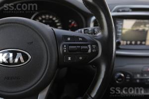 Pelēks Kia Sorento 2015 Rīga, ar dzinēja tilpumu 2.20 L un nobraukumu 156 tūkst. km par 16990 €, foto 13 vietnē AUTOMOTO.COM.LV