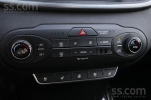 Pelēks Kia Sorento 2015 Rīga, ar dzinēja tilpumu 2.20 L un nobraukumu 156 tūkst. km par 16990 €, foto 18 vietnē AUTOMOTO.COM.LV