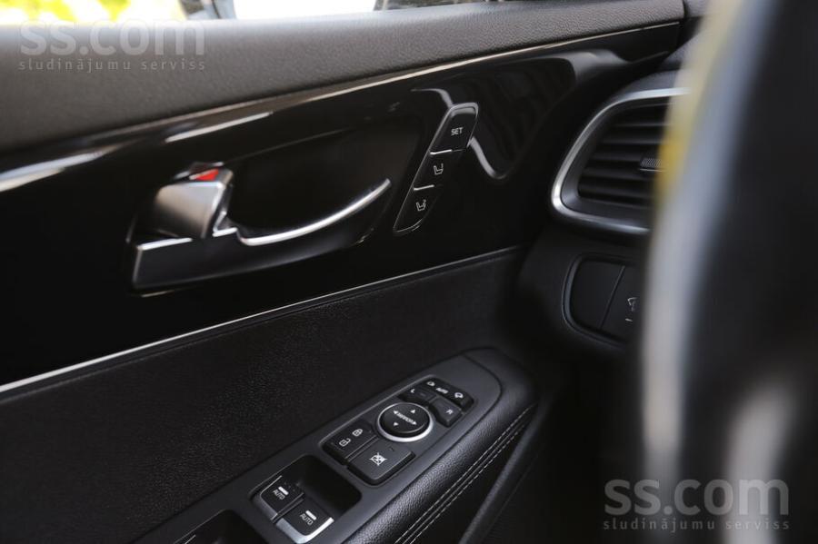 Pelēks Kia Sorento 2015 Rīga, ar dzinēja tilpumu 2.20 L un nobraukumu 156 tūkst. km par 16990 €, foto 22 vietnē AUTOMOTO.COM.LV
