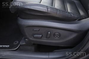 Pelēks Kia Sorento 2015 Rīga, ar dzinēja tilpumu 2.20 L un nobraukumu 156 tūkst. km par 16990 €, foto 23 vietnē AUTOMOTO.COM.LV