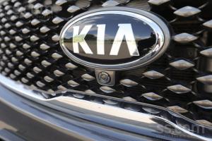 Pelēks Kia Sorento 2015 Rīga, ar dzinēja tilpumu 2.20 L un nobraukumu 156 tūkst. km par 16990 €, foto 25 vietnē AUTOMOTO.COM.LV