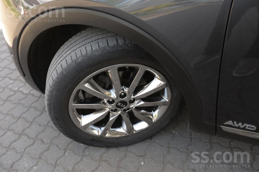 Pelēks Kia Sorento 2015 Rīga, ar dzinēja tilpumu 2.20 L un nobraukumu 156 tūkst. km par 16990 €, foto 28 vietnē AUTOMOTO.COM.LV