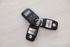 Pelēks Kia Sorento 2015 Rīga, ar dzinēja tilpumu 2.20 L un nobraukumu 156 tūkst. km par 16990 €, foto 29 vietnē AUTOMOTO.COM.LV