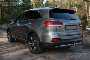 Grey Kia Sorento 2015 in Riga, with an engine capacity of 2.20 L and mileage of 230 thousand km for 14500 €, photo 5 on AUTOMOTO.COM.LV