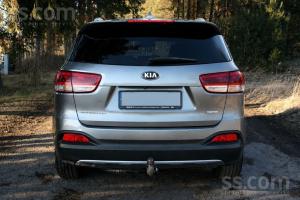 Grey Kia Sorento 2015 in Riga, with an engine capacity of 2.20 L and mileage of 230 thousand km for 14500 €, photo 8 on AUTOMOTO.COM.LV