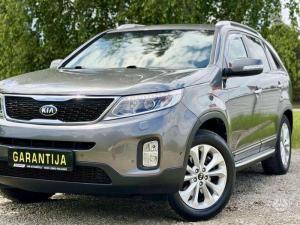 Grey Kia Sorento 2015 in Siauliai, with an engine capacity of 2.20 L and mileage of 223 thousand km for 12999 €, photo 17 on AUTOMOTO.COM.LV