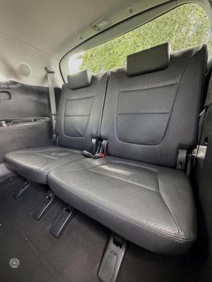 Grey Kia Sorento 2015 in Siauliai, with an engine capacity of 2.20 L and mileage of 223 thousand km for 12999 €, photo 31 on AUTOMOTO.COM.LV