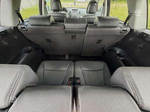 Grey Kia Sorento 2015 in Siauliai, with an engine capacity of 2.20 L and mileage of 223 thousand km for 12999 €, photo 34 on AUTOMOTO.COM.LV