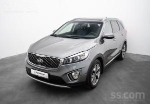 Grey Kia Sorento 2015 in Tallinn, with an engine capacity of 2.20 L and mileage of 229 thousand km for 13999 €, photo  on AUTOMOTO.COM.LV