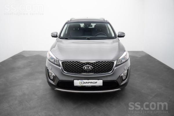 Grey Kia Sorento 2015 in Tallinn, with an engine capacity of 2.20 L and mileage of 229 thousand km for 13999 €, photo 2 on AUTOMOTO.COM.LV