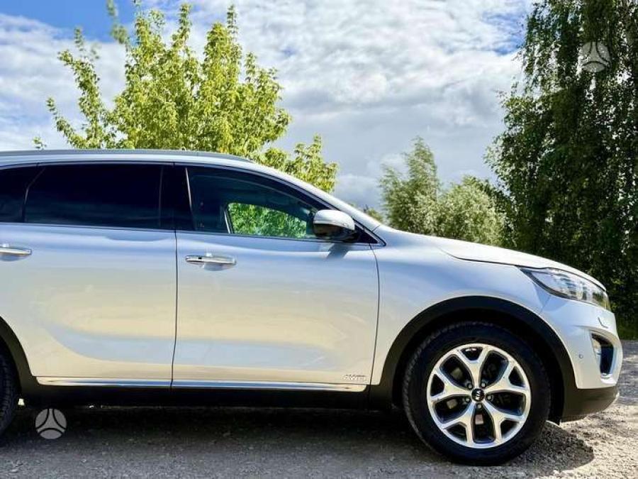 Pelēks Kia Sorento 2015 Šauļi, ar dzinēja tilpumu 2.20 L un nobraukumu 201 tūkst. km par 15950 €, foto 11 vietnē AUTOMOTO.COM.LV