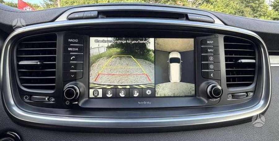 Pelēks Kia Sorento 2015 Šauļi, ar dzinēja tilpumu 2.20 L un nobraukumu 201 tūkst. km par 15950 €, foto 39 vietnē AUTOMOTO.COM.LV