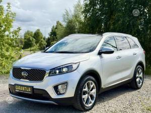 Grey Kia Sorento 2015 in Siauliai, with an engine capacity of 2.20 L and mileage of 201 thousand km for 15950 €, photo 19 on AUTOMOTO.COM.LV