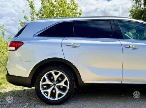 Pelēks Kia Sorento 2015 Šauļi, ar dzinēja tilpumu 2.20 L un nobraukumu 201 tūkst. km par 15950 €, foto 10 vietnē AUTOMOTO.COM.LV