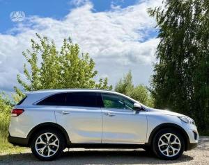 Pelēks Kia Sorento 2015 Šauļi, ar dzinēja tilpumu 2.20 L un nobraukumu 201 tūkst. km par 15950 €, foto 15 vietnē AUTOMOTO.COM.LV