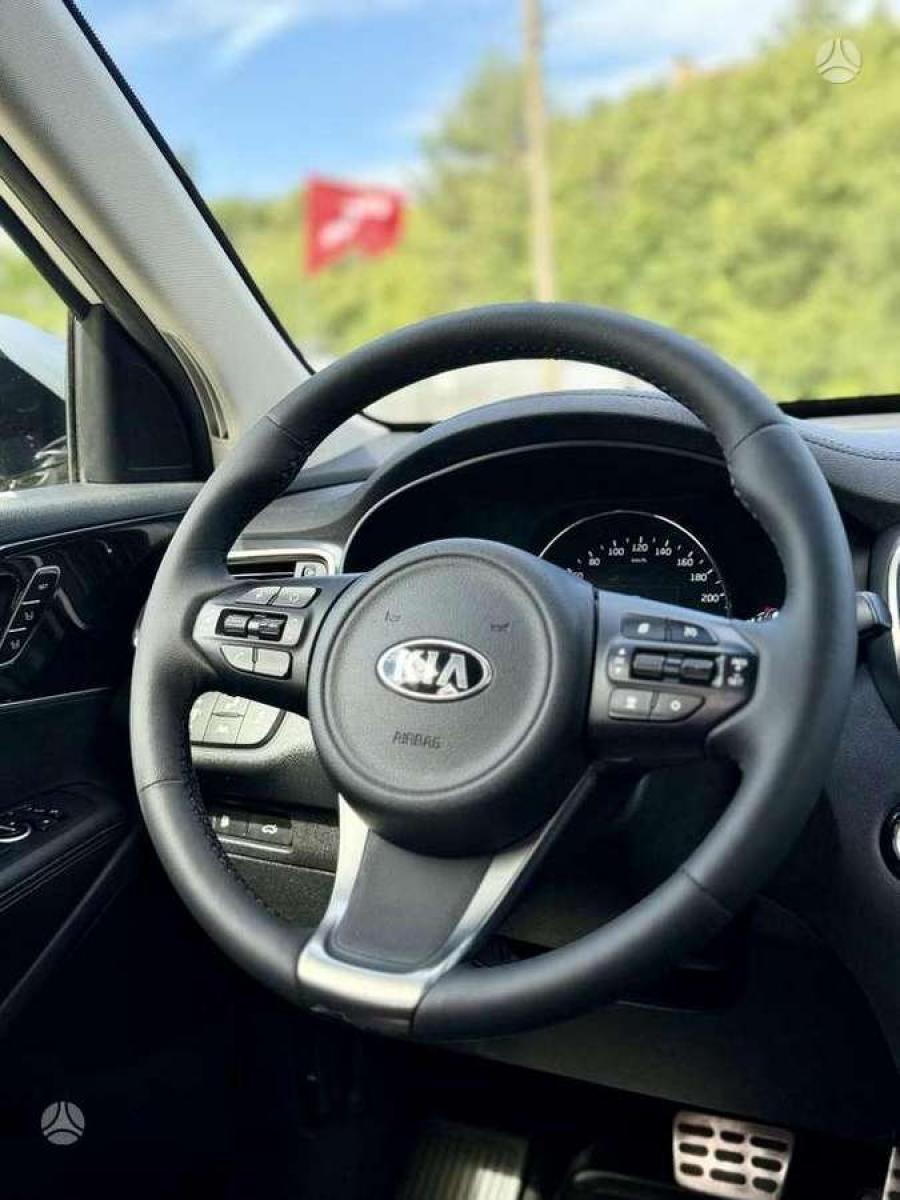 Pelēks Kia Sorento 2015 Šauļi, ar dzinēja tilpumu 2.20 L un nobraukumu 201 tūkst. km par 15950 €, foto 24 vietnē AUTOMOTO.COM.LV