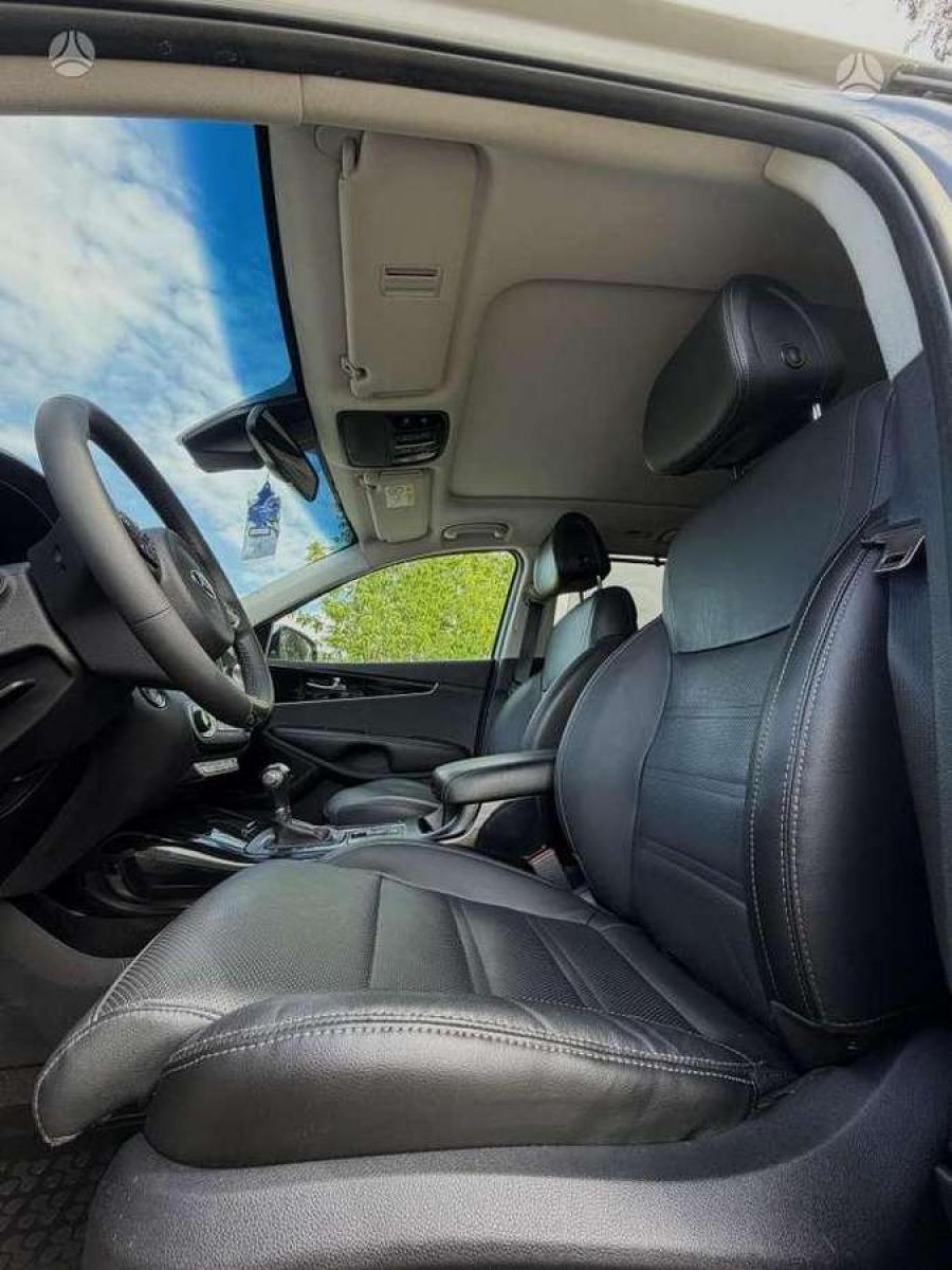 Pelēks Kia Sorento 2015 Šauļi, ar dzinēja tilpumu 2.20 L un nobraukumu 201 tūkst. km par 15950 €, foto 27 vietnē AUTOMOTO.COM.LV