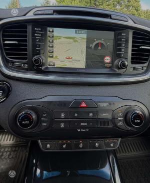 Pelēks Kia Sorento 2015 Šauļi, ar dzinēja tilpumu 2.20 L un nobraukumu 201 tūkst. km par 15950 €, foto 38 vietnē AUTOMOTO.COM.LV