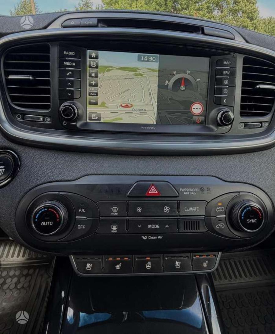 Pelēks Kia Sorento 2015 Šauļi, ar dzinēja tilpumu 2.20 L un nobraukumu 201 tūkst. km par 15950 €, foto 38 vietnē AUTOMOTO.COM.LV