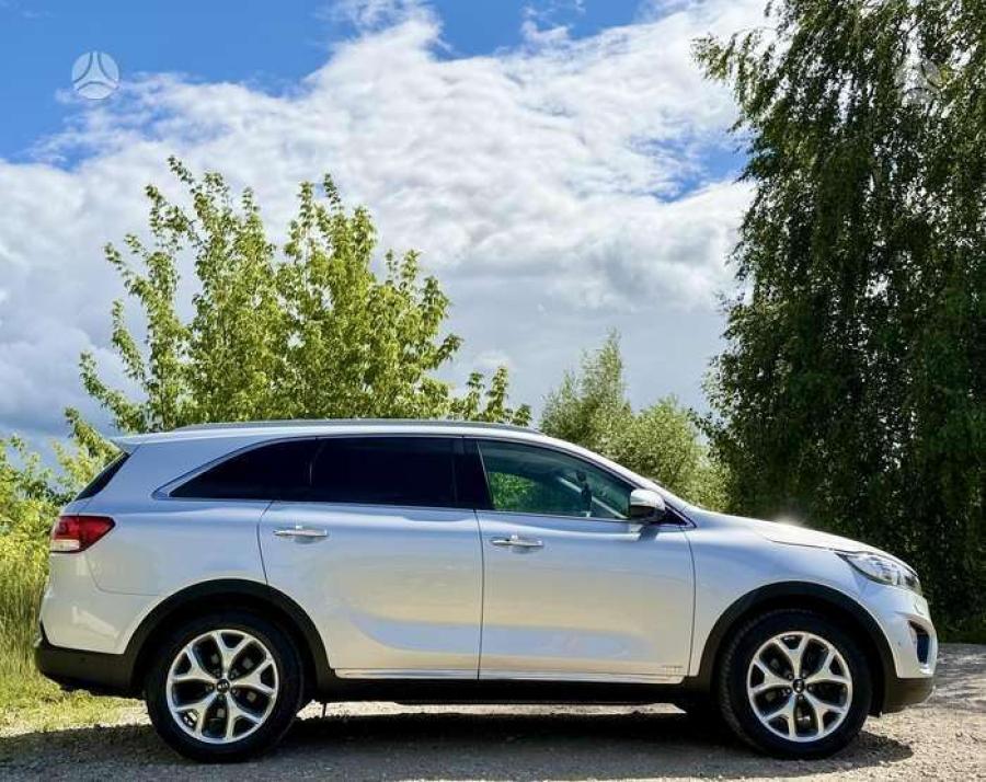 Pelēks Kia Sorento 2015 Šauļi, ar dzinēja tilpumu 2.20 L un nobraukumu 201 tūkst. km par 15950 €, foto 15 vietnē AUTOMOTO.COM.LV