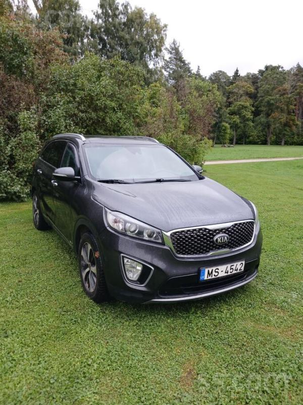 Pelēks Kia Sorento 2015 Madona, ar dzinēja tilpumu 2.20 L un nobraukumu 270 tūkst. km par 10960 €, foto 3 vietnē AUTOMOTO.COM.LV