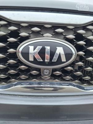 Grey Kia Sorento 2015 in Kaunas, with an engine capacity of 2.20 L and mileage of 214 thousand km for 13300 €, photo 10 on AUTOMOTO.COM.LV