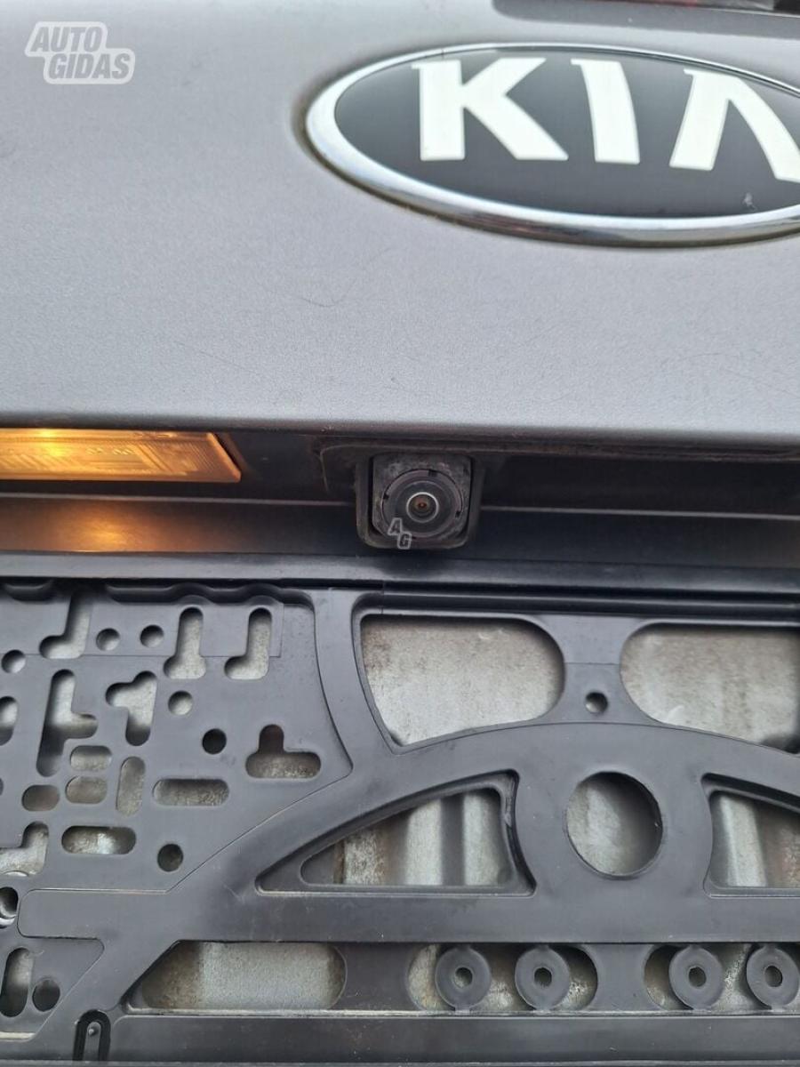 Grey Kia Sorento 2015 in Kaunas, with an engine capacity of 2.20 L and mileage of 214 thousand km for 13300 €, photo 11 on AUTOMOTO.COM.LV
