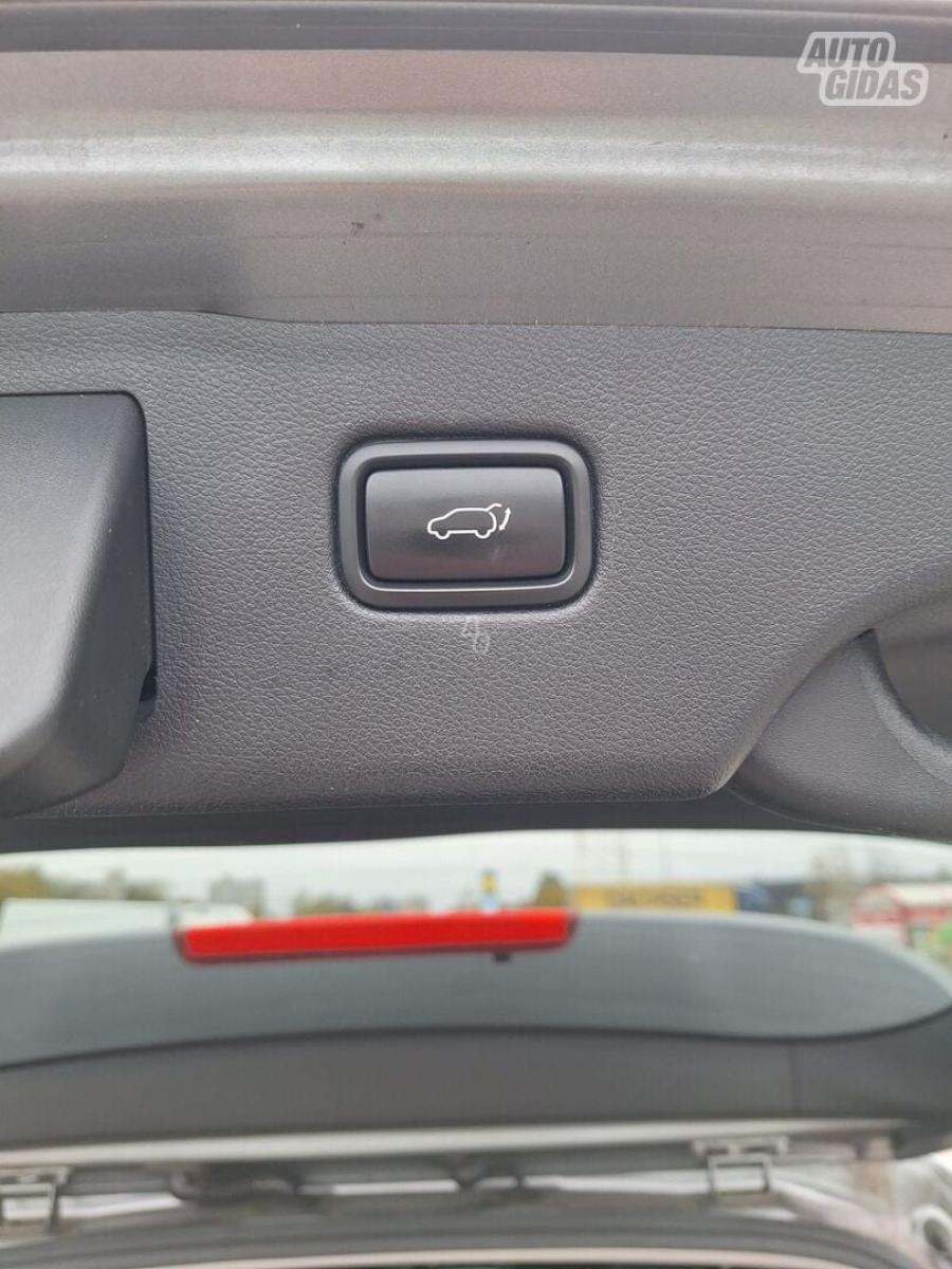 Grey Kia Sorento 2015 in Kaunas, with an engine capacity of 2.20 L and mileage of 214 thousand km for 13300 €, photo 13 on AUTOMOTO.COM.LV