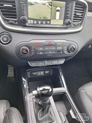 Grey Kia Sorento 2015 in Kaunas, with an engine capacity of 2.20 L and mileage of 214 thousand km for 13300 €, photo 20 on AUTOMOTO.COM.LV