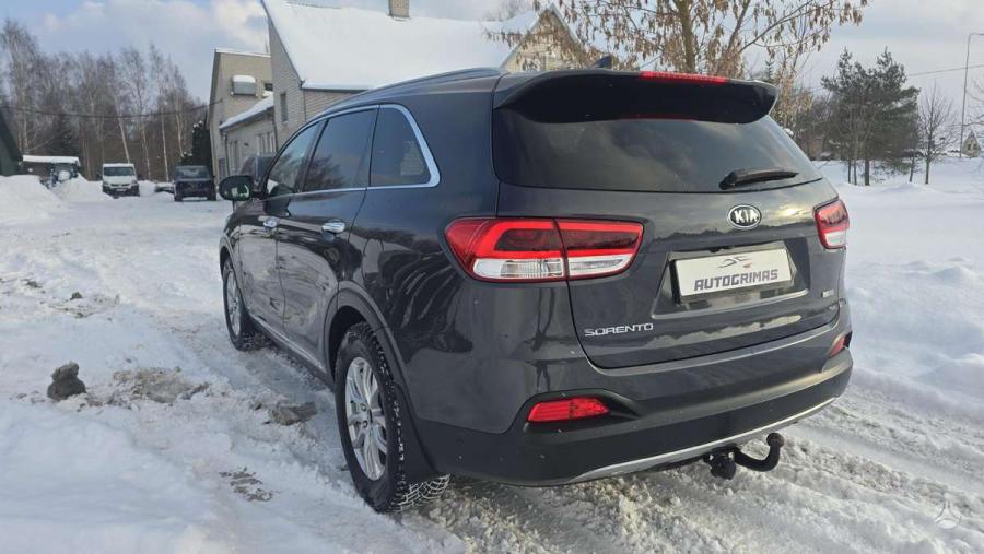 Pelēks Kia Sorento 2016 Šauļi, ar dzinēja tilpumu 2.20 L un nobraukumu 234 tūkst. km par 13800 €, foto 4 vietnē AUTOMOTO.COM.LV