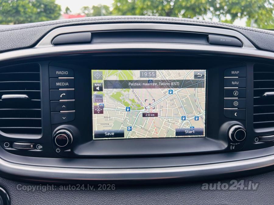 Pelēks Kia Sorento 2016 Tallina, ar dzinēja tilpumu 2.20 L un nobraukumu 141 tūkst. km par 15950 €, foto 21 vietnē AUTOMOTO.COM.LV