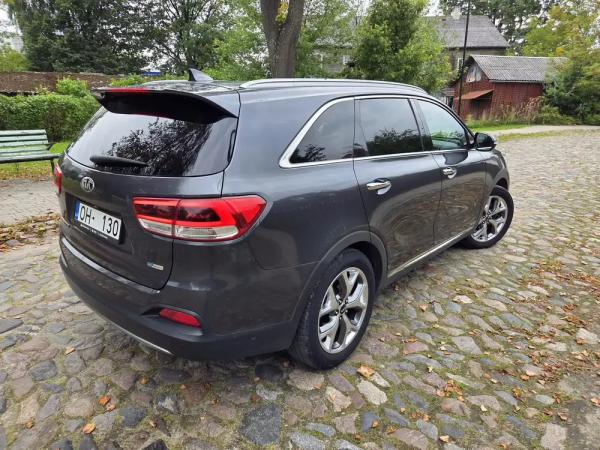 Pelēks Kia Sorento 2016 Jelgava, ar dzinēja tilpumu 2.20 L un nobraukumu 226 tūkst. km par 14400 €, foto 4 vietnē AUTOMOTO.COM.LV
