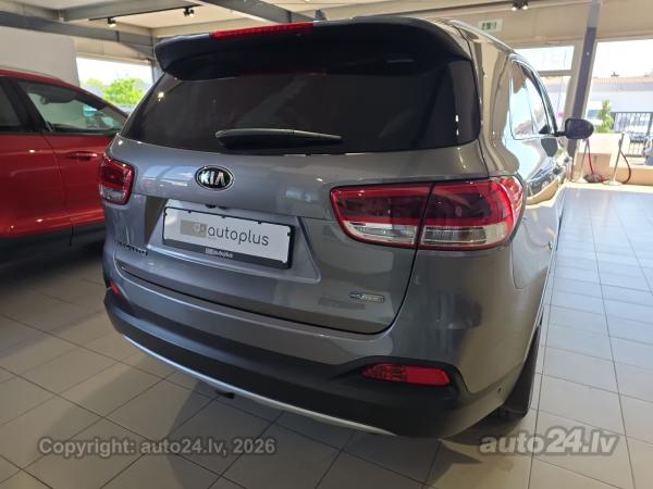 Pelēks Kia Sorento 2016 Tartu, ar dzinēja tilpumu 2.20 L un nobraukumu 153 tūkst. km par 17490 €, foto 6 vietnē AUTOMOTO.COM.LV