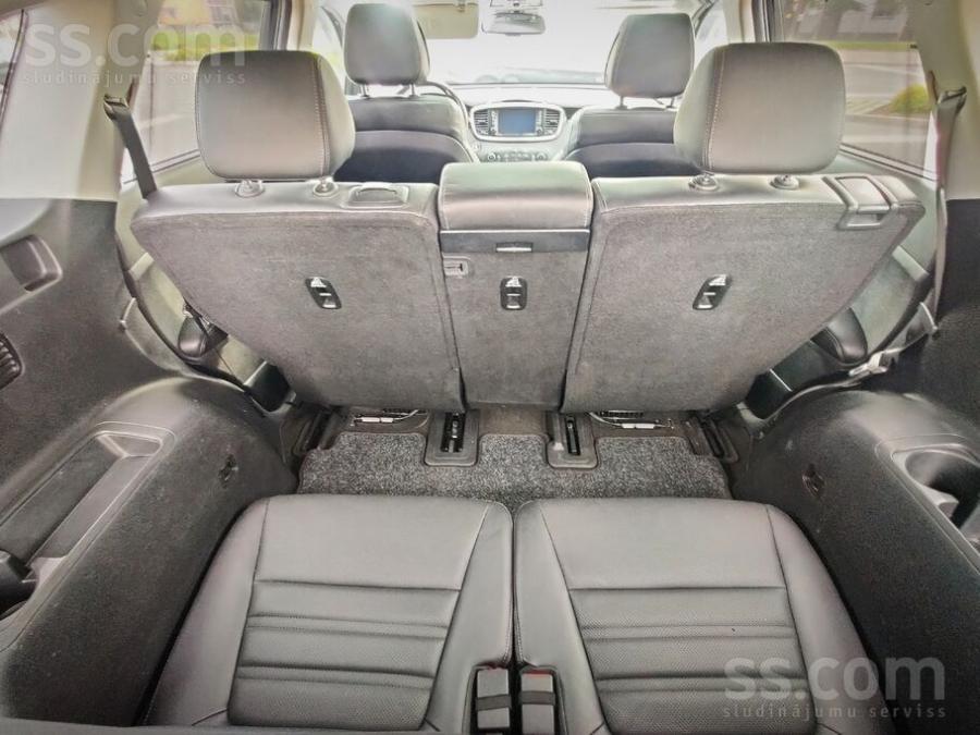 Pelēks Kia Sorento 2016 Jelgava, ar dzinēja tilpumu 2.20 L un nobraukumu 248 tūkst. km par 14900 €, foto 15 vietnē AUTOMOTO.COM.LV
