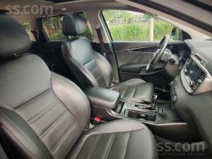 Pelēks Kia Sorento 2016 Jelgava, ar dzinēja tilpumu 2.20 L un nobraukumu 248 tūkst. km par 14900 €, foto 16 vietnē AUTOMOTO.COM.LV