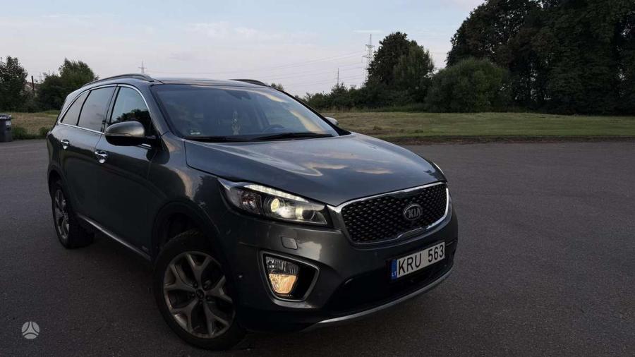 Pelēks Kia Sorento 2016 Trakai, ar dzinēja tilpumu 2.20 L un nobraukumu 177 tūkst. km par 12800 €, foto 3 vietnē AUTOMOTO.COM.LV
