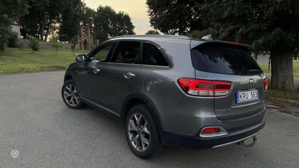 Pelēks Kia Sorento 2016 Trakai, ar dzinēja tilpumu 2.20 L un nobraukumu 177 tūkst. km par 12800 €, foto 5 vietnē AUTOMOTO.COM.LV