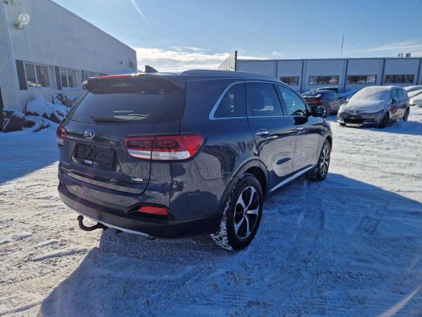 Pelēks Kia Sorento 2017 Ukmergė, ar dzinēja tilpumu 2.20 L un nobraukumu 220 tūkst. km par 11250 €, foto 6 vietnē AUTOMOTO.COM.LV
