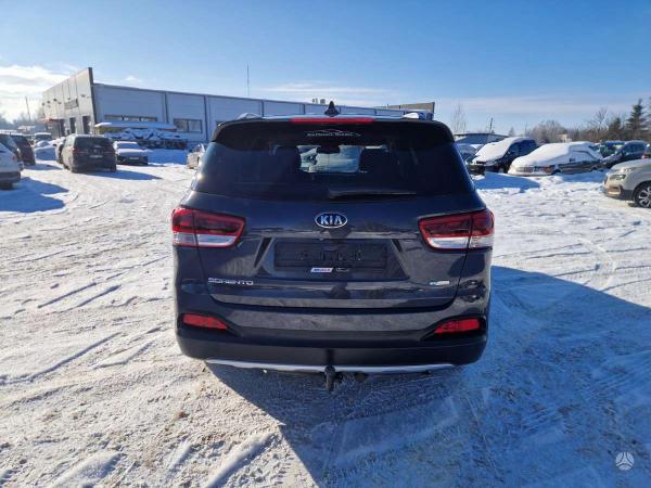 Pelēks Kia Sorento 2017 Ukmergė, ar dzinēja tilpumu 2.20 L un nobraukumu 220 tūkst. km par 11250 €, foto 7 vietnē AUTOMOTO.COM.LV