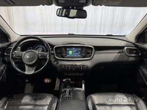 Pelēks Kia Sorento 2017 Tallina, ar dzinēja tilpumu 2.20 L un nobraukumu 344 tūkst. km par 12990 €, foto 6 vietnē AUTOMOTO.COM.LV