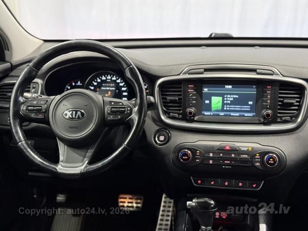 Pelēks Kia Sorento 2017 Tallina, ar dzinēja tilpumu 2.20 L un nobraukumu 344 tūkst. km par 12990 €, foto 6 vietnē AUTOMOTO.COM.LV