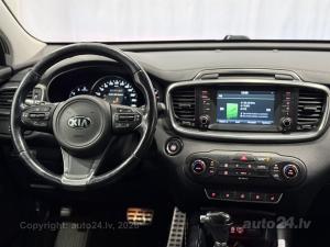 Pelēks Kia Sorento 2017 Tallina, ar dzinēja tilpumu 2.20 L un nobraukumu 344 tūkst. km par 12990 €, foto 7 vietnē AUTOMOTO.COM.LV