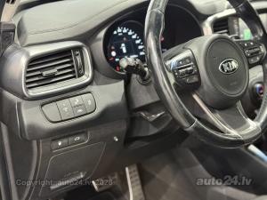Pelēks Kia Sorento 2017 Tallina, ar dzinēja tilpumu 2.20 L un nobraukumu 344 tūkst. km par 12990 €, foto 8 vietnē AUTOMOTO.COM.LV