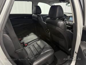 Pelēks Kia Sorento 2017 Tallina, ar dzinēja tilpumu 2.20 L un nobraukumu 344 tūkst. km par 12990 €, foto 17 vietnē AUTOMOTO.COM.LV
