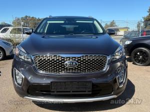 Pelēks Kia Sorento 2017 Tallina, ar dzinēja tilpumu 2.20 L un nobraukumu 195 tūkst. km par 15990 €, foto  vietnē AUTOMOTO.COM.LV